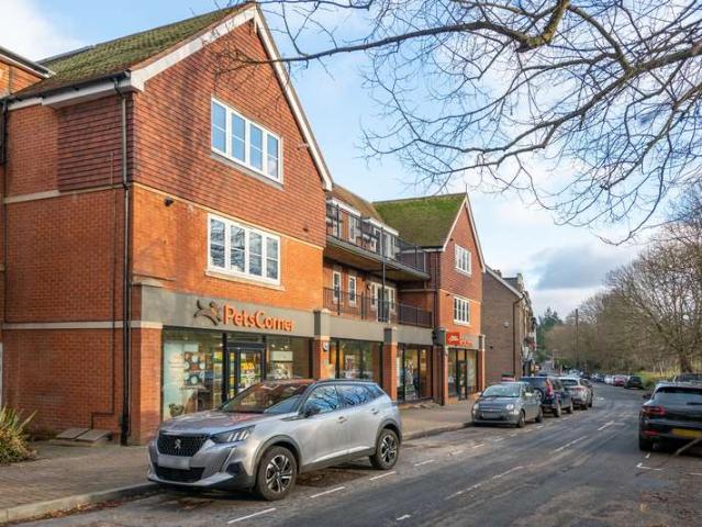 2 Bedroom Apartment Flat