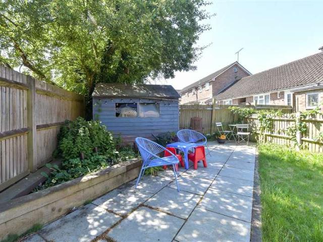 2 Bedroom Apartment Flat