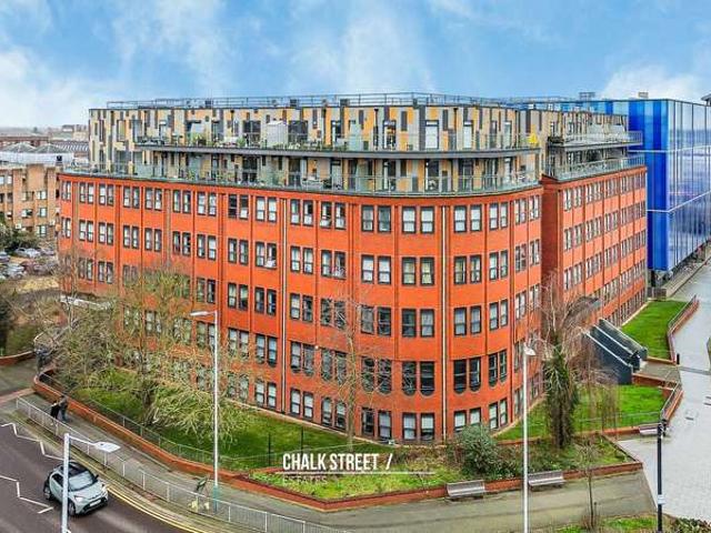 2 Bedroom Apartment Flat
