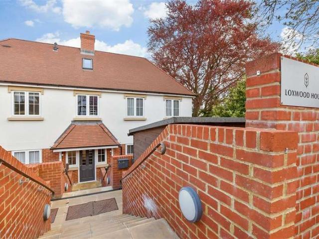 2 Bedroom Apartment Flat