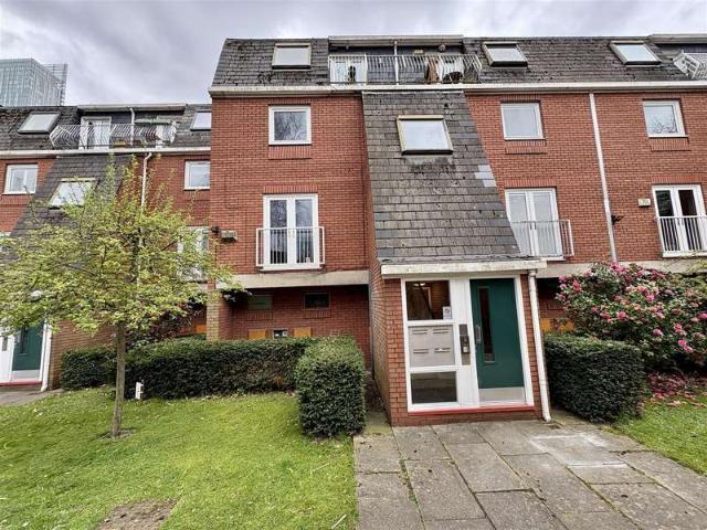 2 Bedroom Apartment Flat