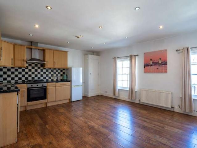 2 Bedroom Apartment Flat