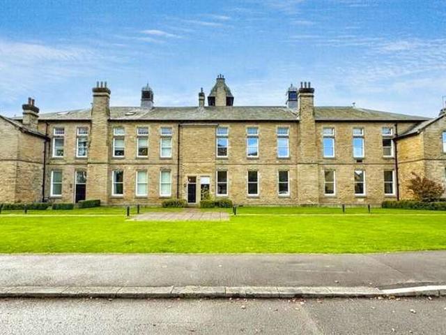2 Bedroom Apartment Flat