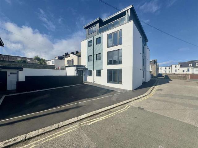 2 Bedroom Apartment Flat