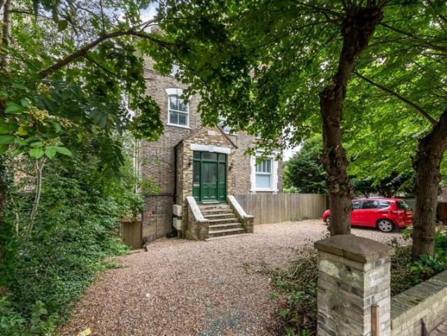 2 Bedroom Apartment Flat