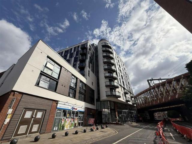 2 Bedroom Apartment Flat
