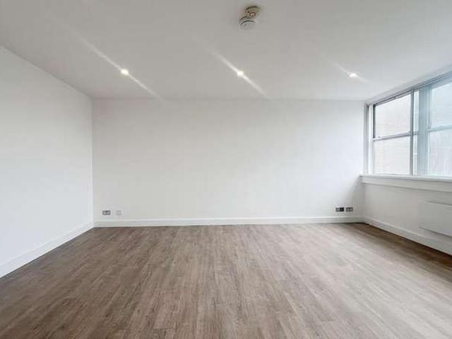 2 Bedroom Apartment Flat