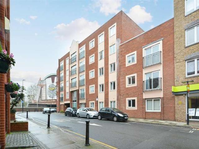2 Bedroom Apartment Flat