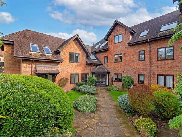 2 Bedroom Apartment Flat