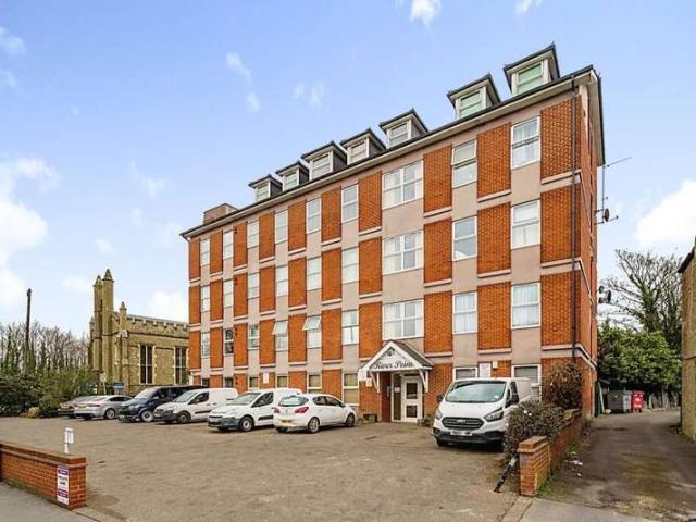 2 Bedroom Apartment Flat