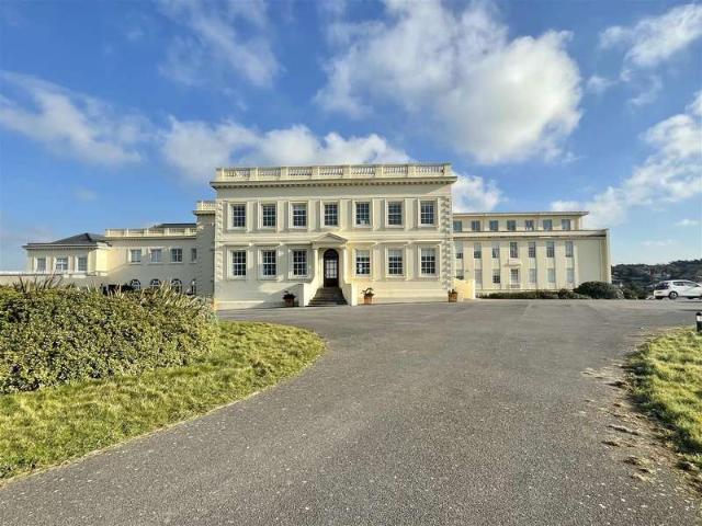 2 Bedroom Apartment Flat