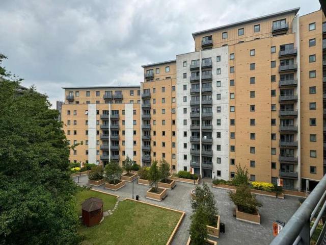 2 Bedroom Apartment Flat