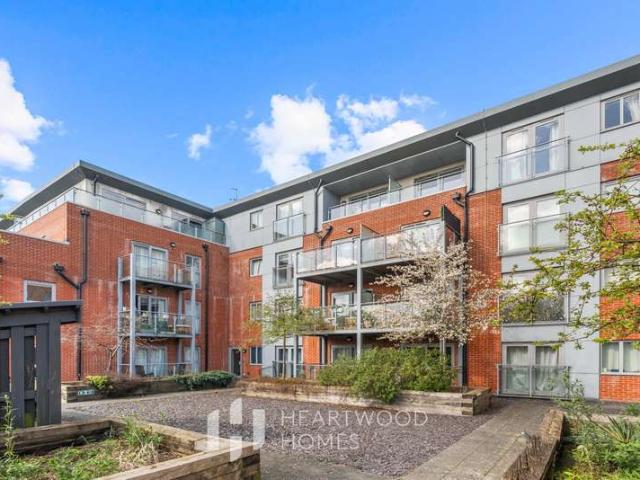 2 Bedroom Apartment Flat