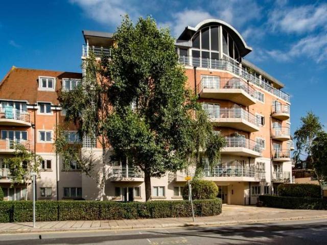 2 Bedroom Apartment Flat
