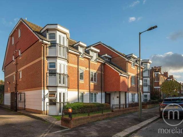2 Bedroom Apartment Flat