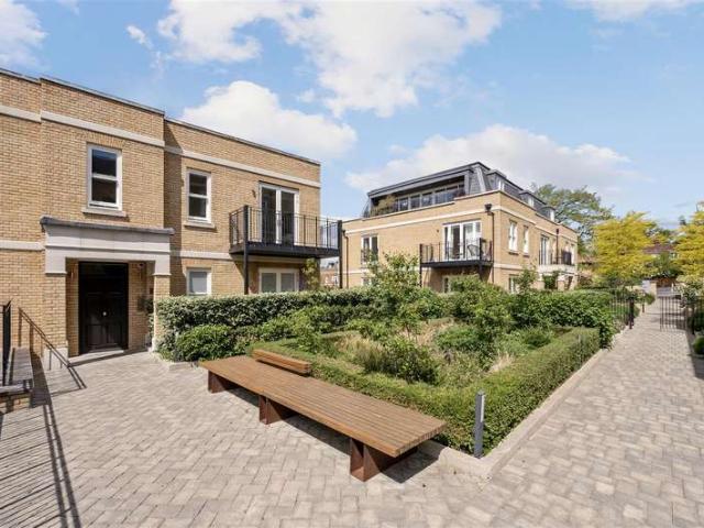 2 Bedroom Apartment Flat