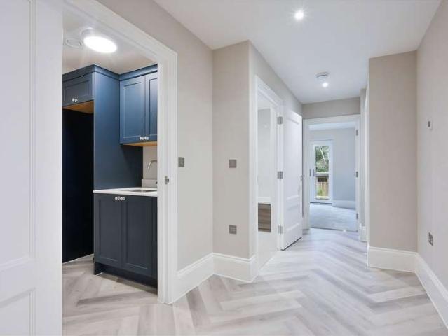 2 Bedroom Apartment Flat