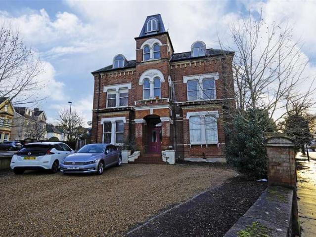 2 Bedroom Apartment Flat