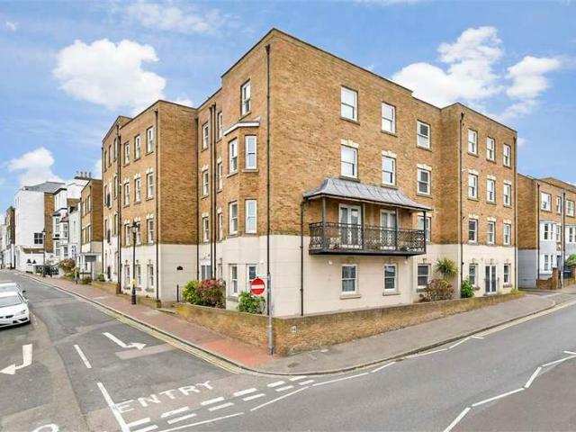 2 Bedroom Apartment Flat