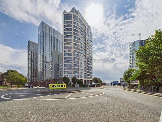2 Bedroom Apartment Flat