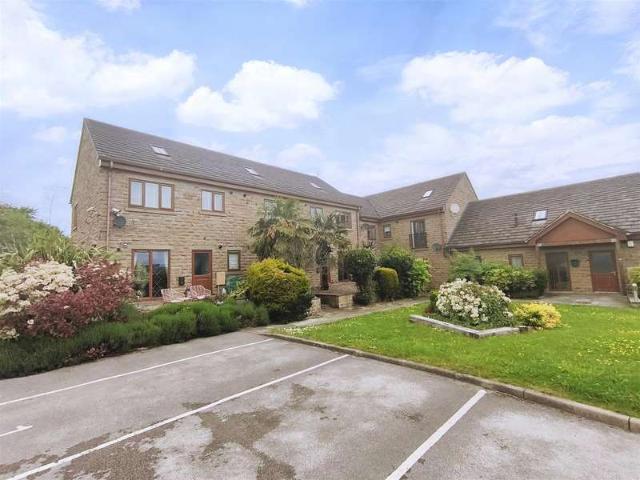 2 Bedroom Apartment Flat