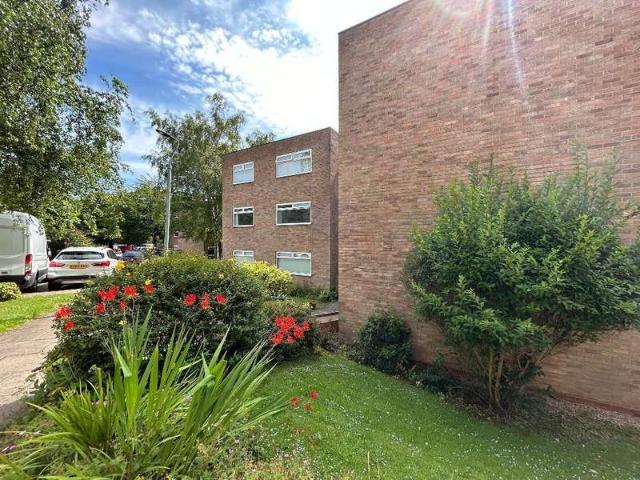 2 Bedroom Apartment Flat