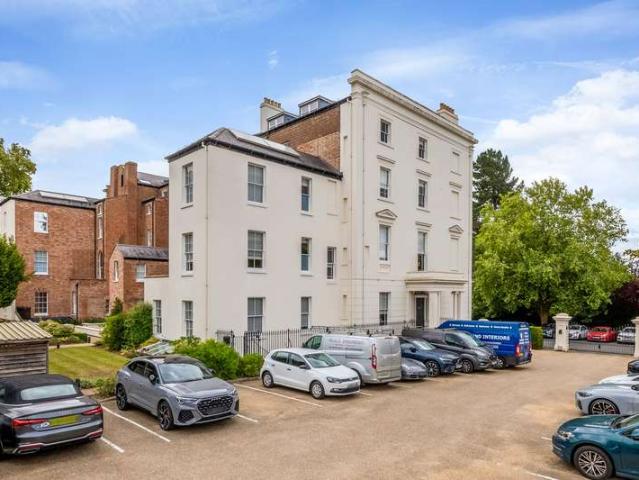 2 Bedroom Apartment Flat