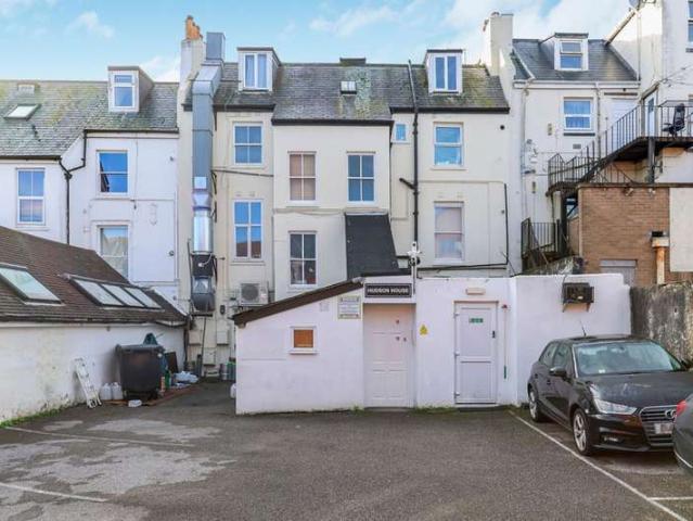2 Bedroom Apartment Flat