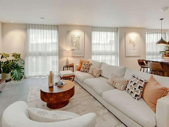 2 Bedroom Apartment Flat