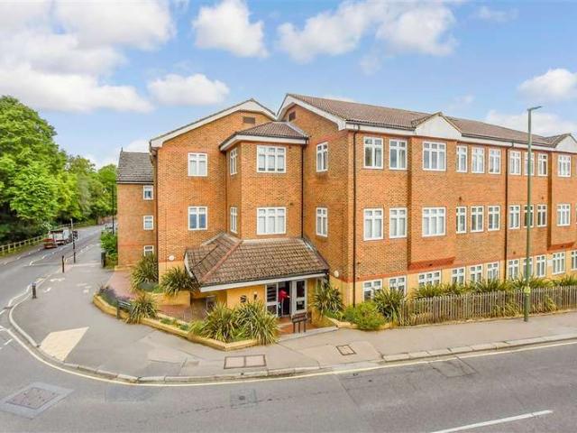 2 Bedroom Apartment Flat