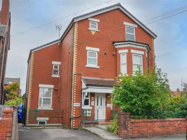 2 Bedroom Apartment Flat