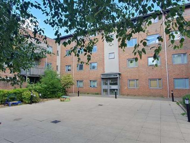 2 Bedroom Apartment Flat