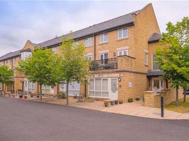 2 Bedroom Apartment Flat