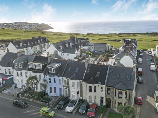 2 Bedroom Apartment Flat
