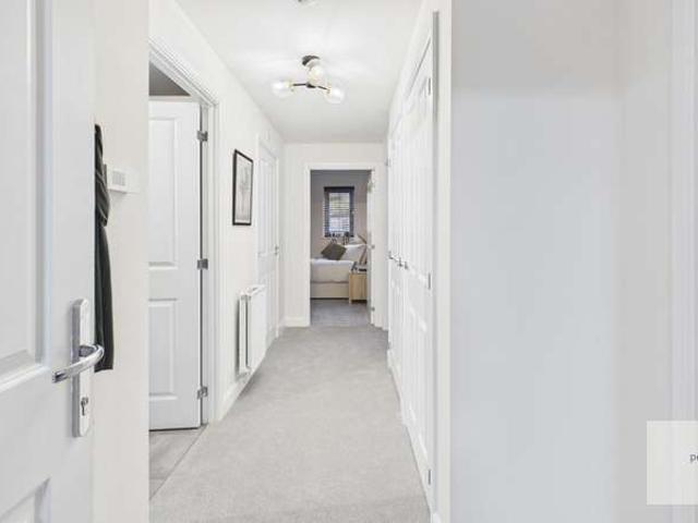 2 Bedroom Apartment Flat