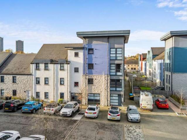 2 Bedroom Apartment Flat