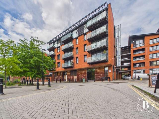 2 Bedroom Apartment Flat