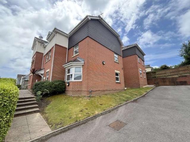 2 Bedroom Apartment Flat