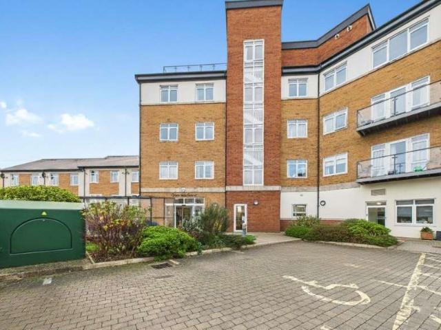 2 Bedroom Apartment Flat