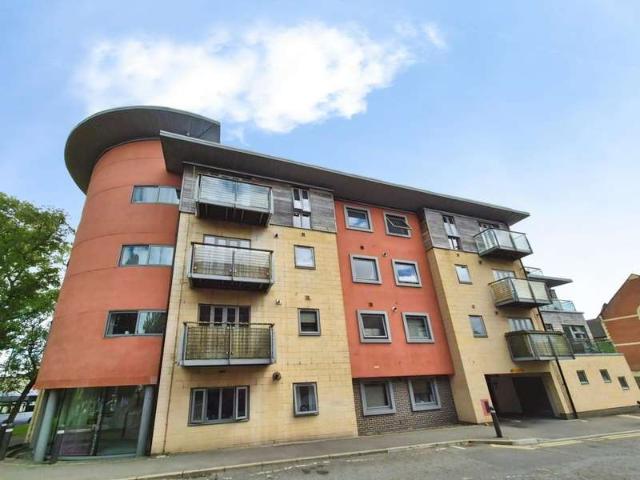 2 Bedroom Apartment Flat