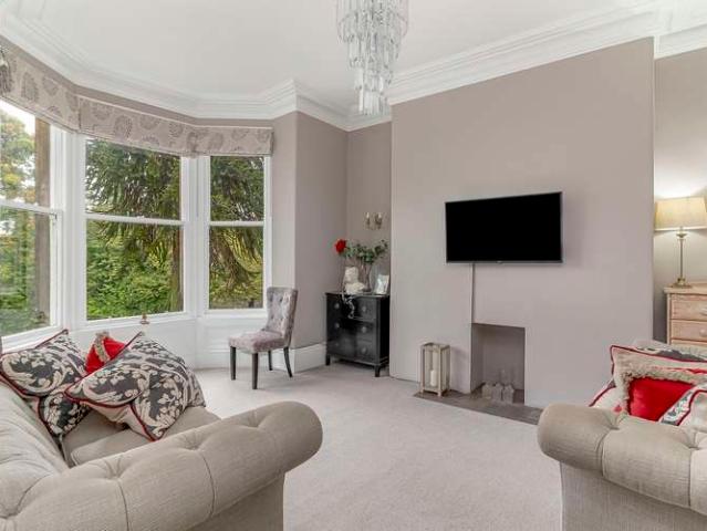 2 Bedroom Apartment Flat