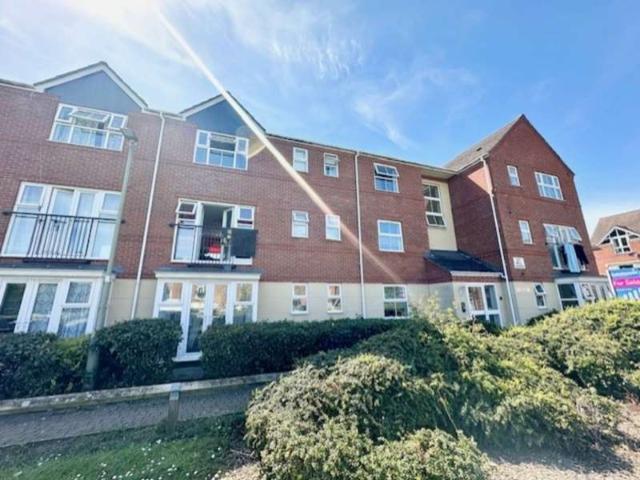 2 Bedroom Apartment Flat