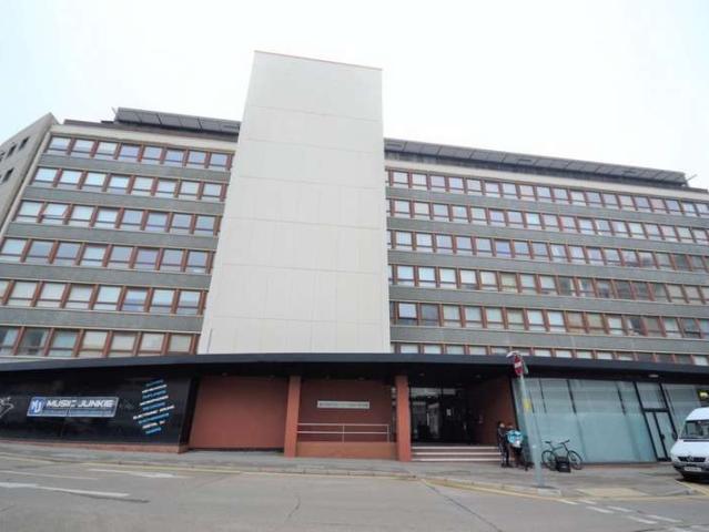 2 Bedroom Apartment Flat