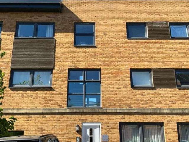 2 Bedroom Apartment Flat