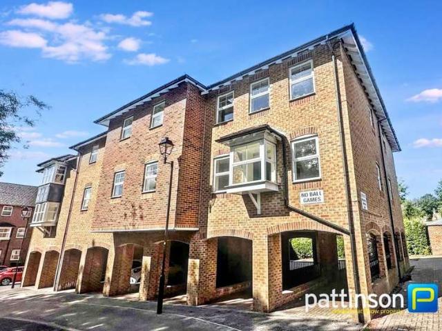 2 Bedroom Apartment Flat