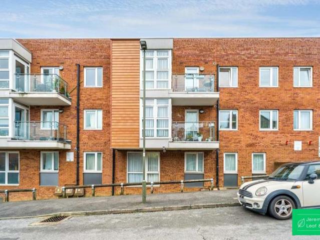 2 Bedroom Apartment Flat