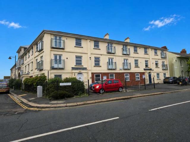 2 Bedroom Apartment Flat