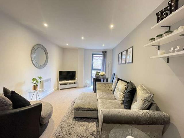 2 Bedroom Apartment Flat