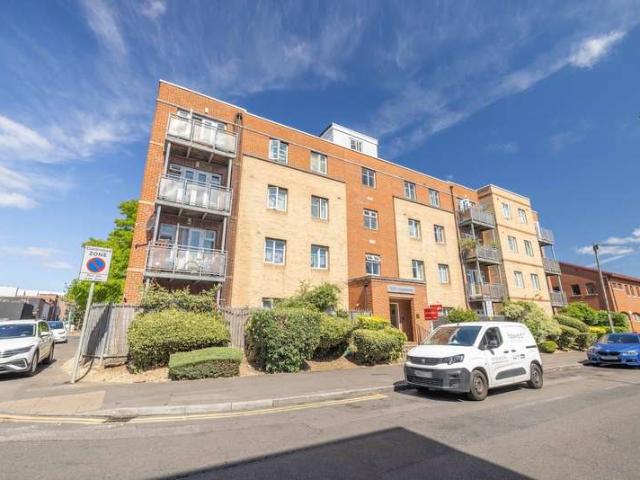 2 Bedroom Apartment Flat