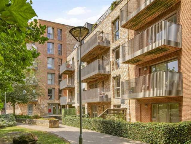 2 Bedroom Apartment Flat